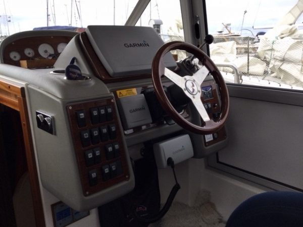 Nimbus 340 Commander 2005, välutrustad i kanonskick - Bohus-Malmöns Marina